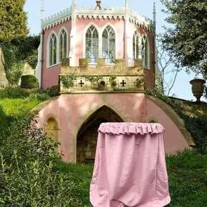 CLUB CARLOTTA TABLEWARE Party Tablecloth Moir - Pink