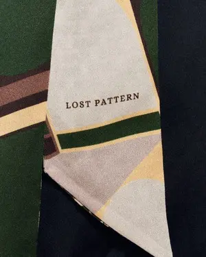 LOST PATTERN Modular Silk Skinny Scarf - Green