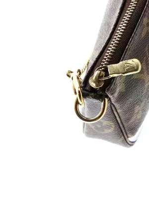 LOUIS VUITTON Pochette Accessoires Limited Edition Christmas Animation Monogram
