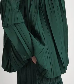 Issey Miyake Pleated Float Coat - Green