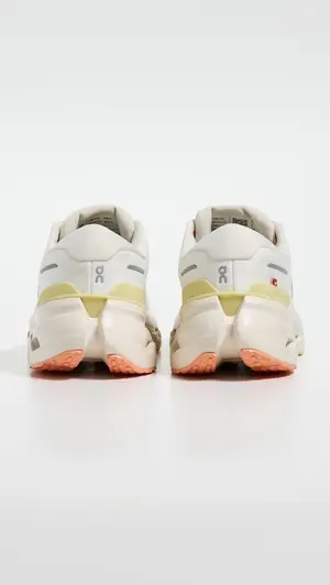 On Cloudrunner 3 Sneakers - Ivory/dew