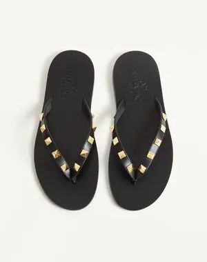 Valentino Garavani Rockstud Calfskin Thong Sandals - Black