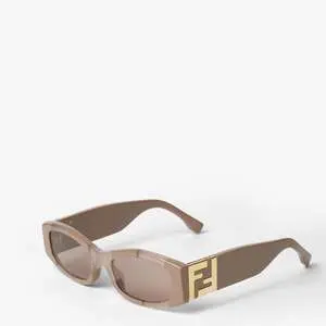 Fendi Oval Eyeglasses With Pequin Motif