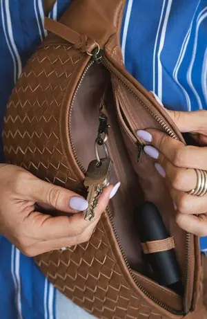 MANDRN Woven Leather Crossbody Bag - Tan