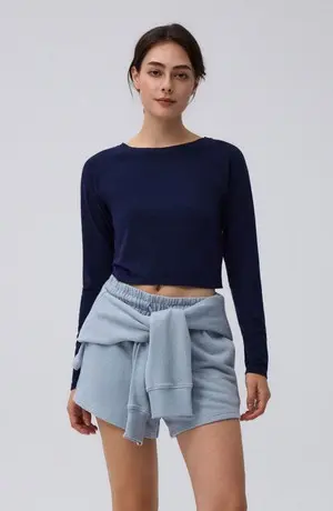 JUANA Hemp Essentials Cropped Raglan Tee - Indigo