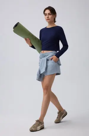 JUANA Hemp Essentials Cropped Raglan Tee