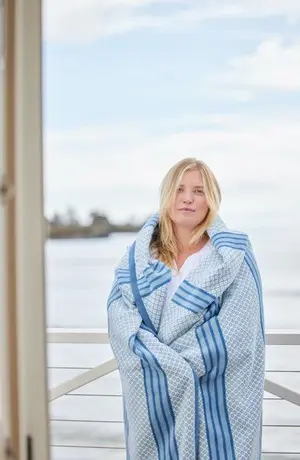 CHAPPYWRAP Captain's Classic Fog Throw Blanket