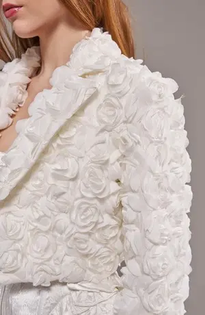 AZALEA WANG Briarrose Rosette Crop Blazer