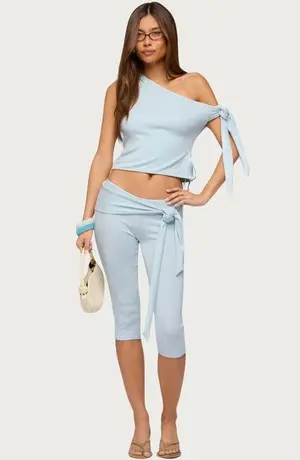 EDIKTED Adara Tie Capri Pants