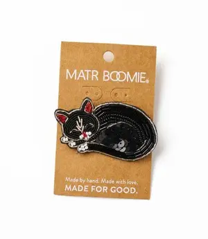 MATR BOOMIE Sleeping Cat Beaded Brooch