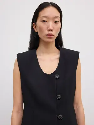 HOUSE OF DAGMAR Sleeveless Blazer