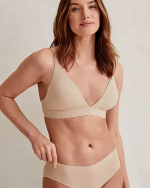 HAVEN WELL WITHIN Harmony Triangle Bralette - Sand