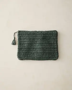 HAVEN WELL WITHIN Textured Straw Clutch - Olive