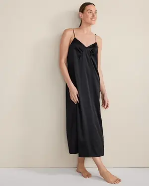 HAVEN WELL WITHIN Washable Silk Pleated Midi Chemise - Black