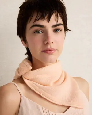 HAVEN WELL WITHIN Merino Wool And Cashmere Triangle Scarf - Carnation