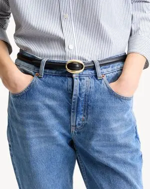 Saint Laurent Oval Buckle Thin Belt In Smooth Leather - Black