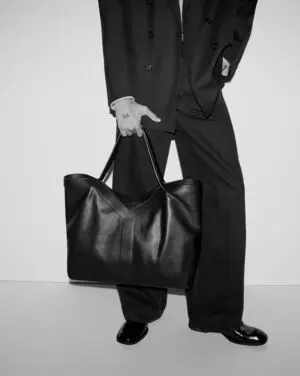 Saint Laurent Y Large Tote In Leather - Black