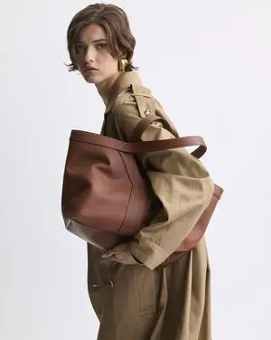 Saint Laurent Y Tote In Leather - Brick