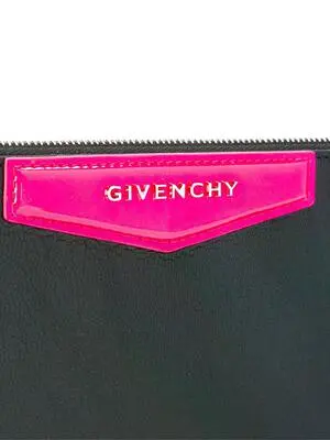 Givenchy Antigona Clutch In Goatskin Leather - Black