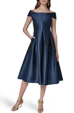 Donna Karan New York Pocket Dresses