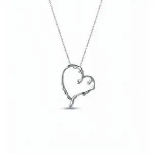 ISKRA Melting Heart Necklace Medium