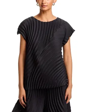 Issey Miyake Classic Tops