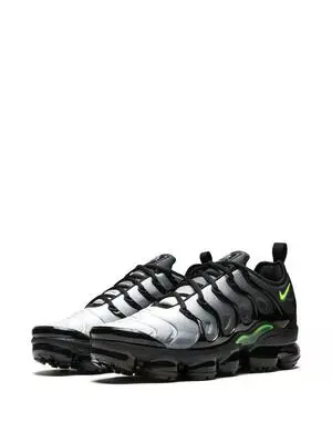 Nike Vapormax Plus Sneakers