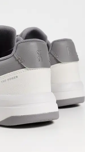 On The Roger Clubhouse Sneakers - White/ore