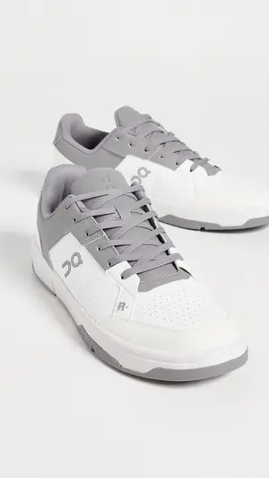 On The Roger Clubhouse Sneakers - White/ore