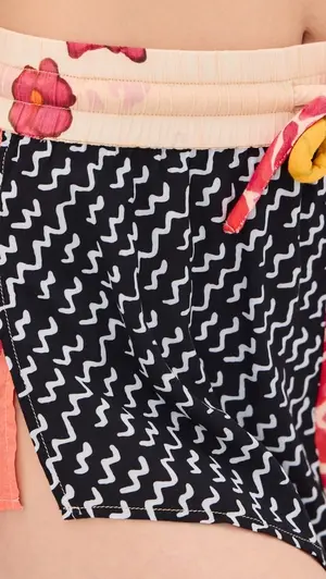 DONDE ESTEBAN Sonido Bestial Shorts