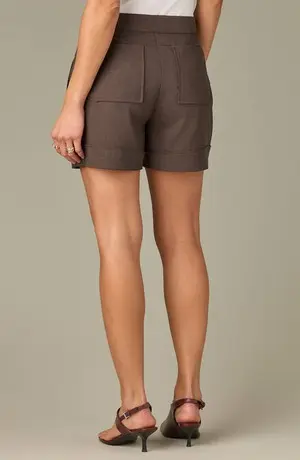 Wit & Wisdom Seam Detail Tailored Shorts
