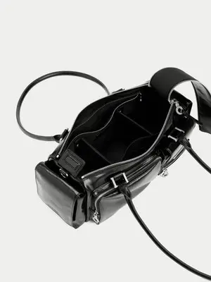 AEST STUDIOS Capture Multipocket Bag