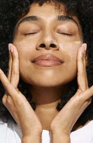 DORE La Crème All In One Daily Moisturizer - Regular
