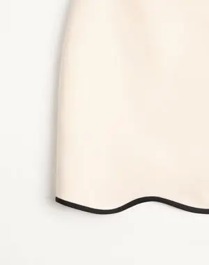 Valentino Garavani Crepe Couture Mini Skirt With Scalloped Hem - Vanilla/black