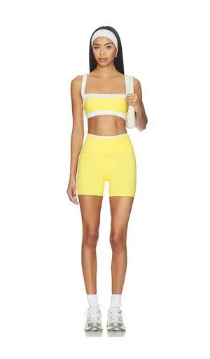 FORM Straight Neck Sports Bra In Yellow
