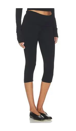 Eterne Foldover Capri Leggings
