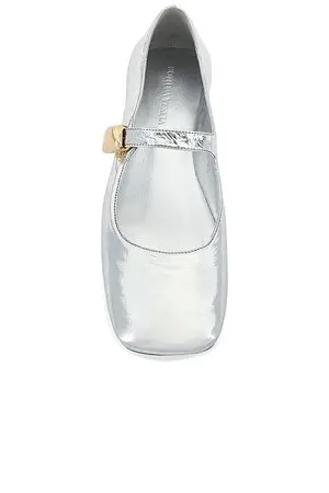 Bottega Veneta Lucy Ballerina Flat In Metallic - Silver
