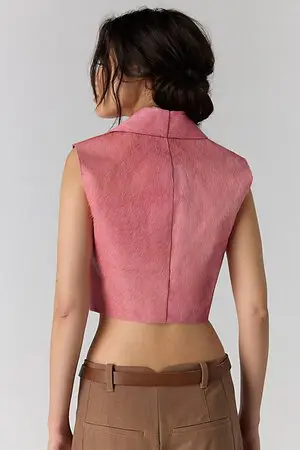 UNDERSTATED LEATHER Cropped Vest