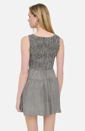 BLU PEPPER Smocked Gingham Sleeveless Mini Dress - Black