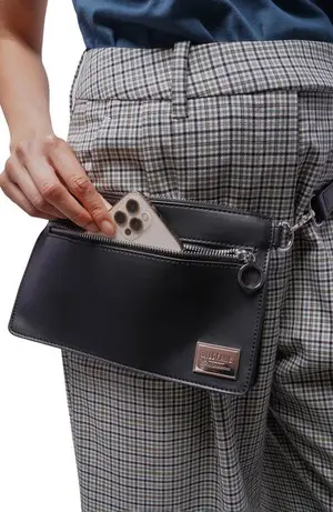 WILDFANG The Everyday Zipper Belt Bag