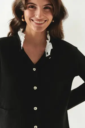 EXQUISE Kamilah Knit Cardigan