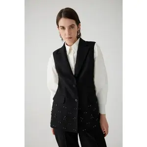 EXQUISE Aretha Embroidered Vest