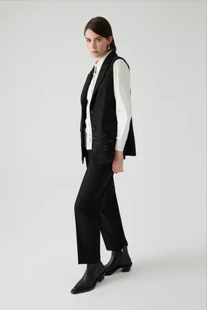EXQUISE Aretha Embroidered Vest