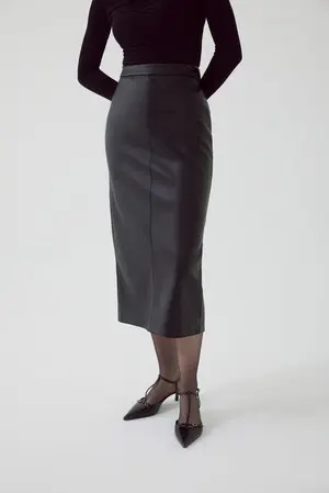 EXQUISE Alok Leather Skirt