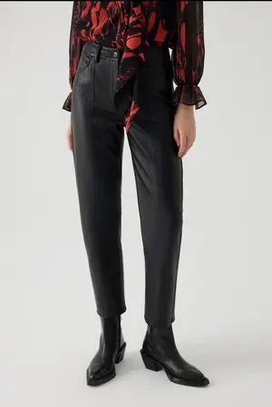 EXQUISE Straight Cut Vegan Leather Pants