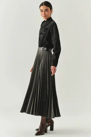 EXQUISE Jayda Pleated Midi Skirt