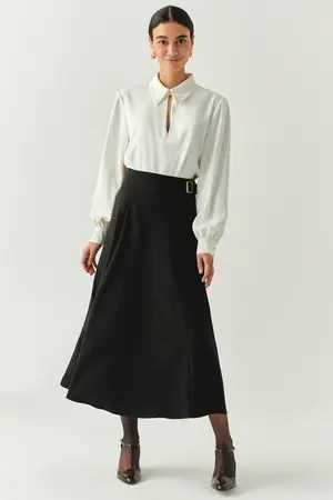 EXQUISE Flared Midi Skirt