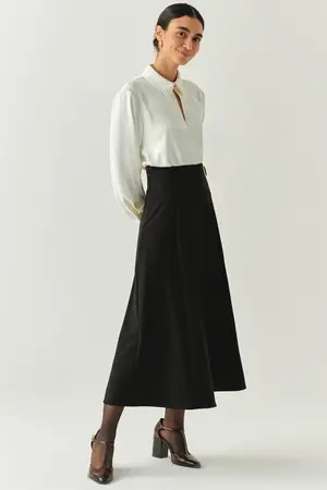 EXQUISE Flared Midi Skirt