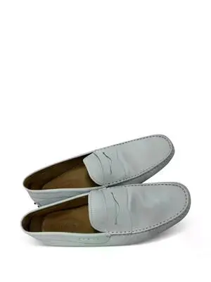 TOD'S Gommino Pebbled Leather Loafers - Grey