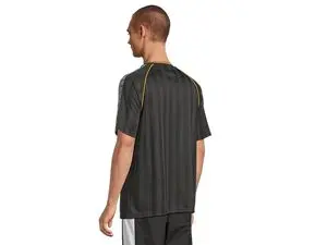 PUMA King Relaxed Soccer Jersey With V-neckline - Black
